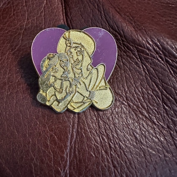 Disney | Jewelry | Disney Aladdin Jasmine Pin | Poshmark